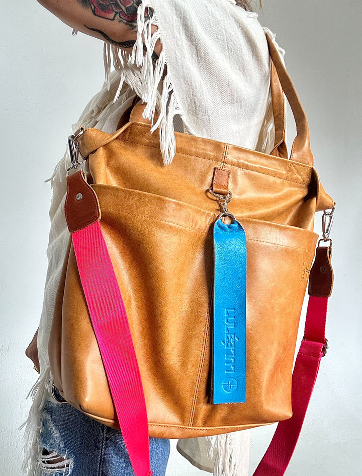 Lolo Bag, tote bag multiusos en cuero, hecha a mano en Colombia – LULÉ LULÉ BAGS