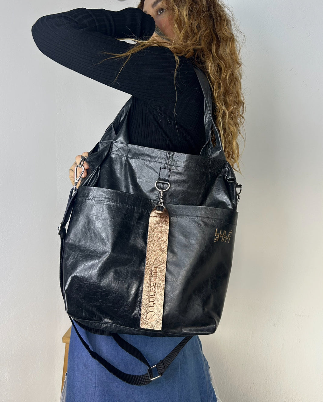 Lolo Bag, tote bag multiusos en cuero, hecha a mano en Colombia – LULÉ LULÉ BAGS