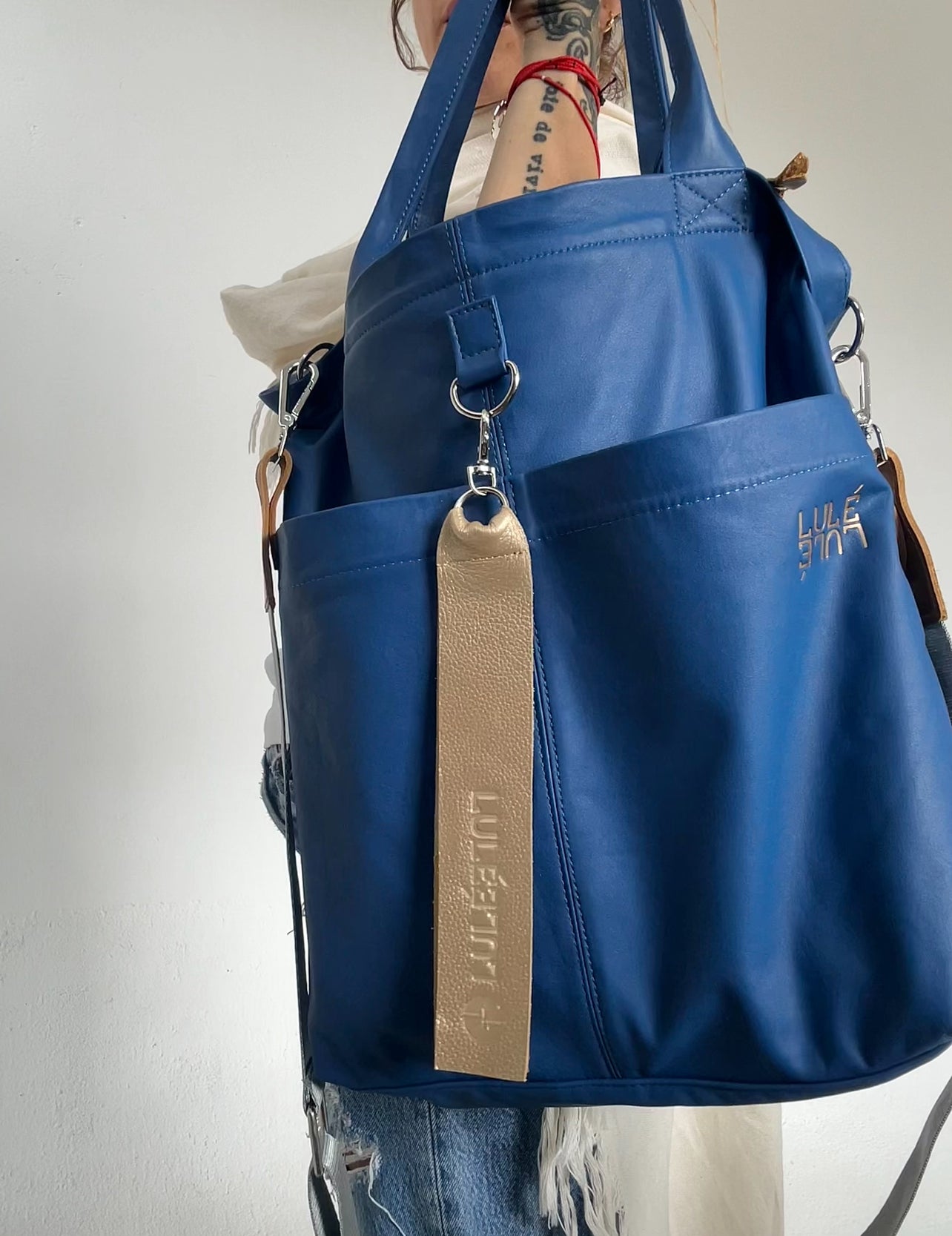 Lolo Bag, tote bag multiusos en cuero, hecha a mano en Colombia – LULÉ LULÉ BAGS