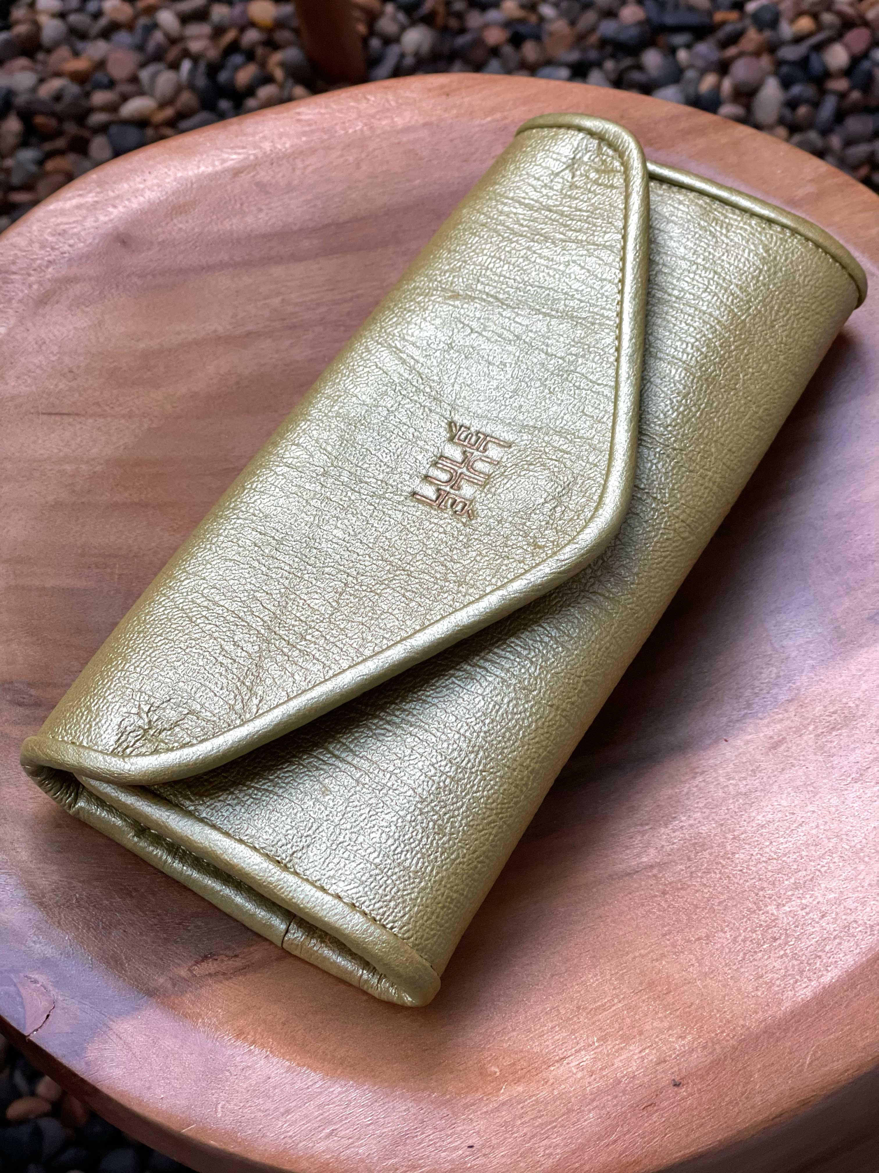 Lulé Wallet Gold – LULÉ LULÉ BAGS